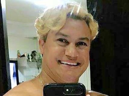 Popó pinta o cabelo, é comparado a Nicette Bruno e vira meme nas redes
