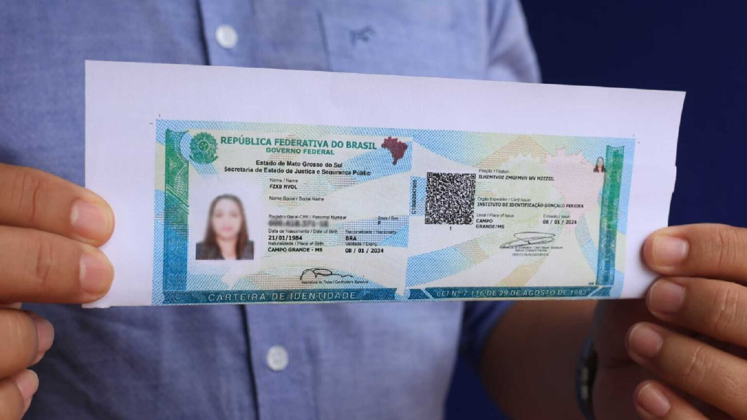 Novo RG começou a ser emitido em Mato Grosso do Sul. (Foto: Nathalia ...