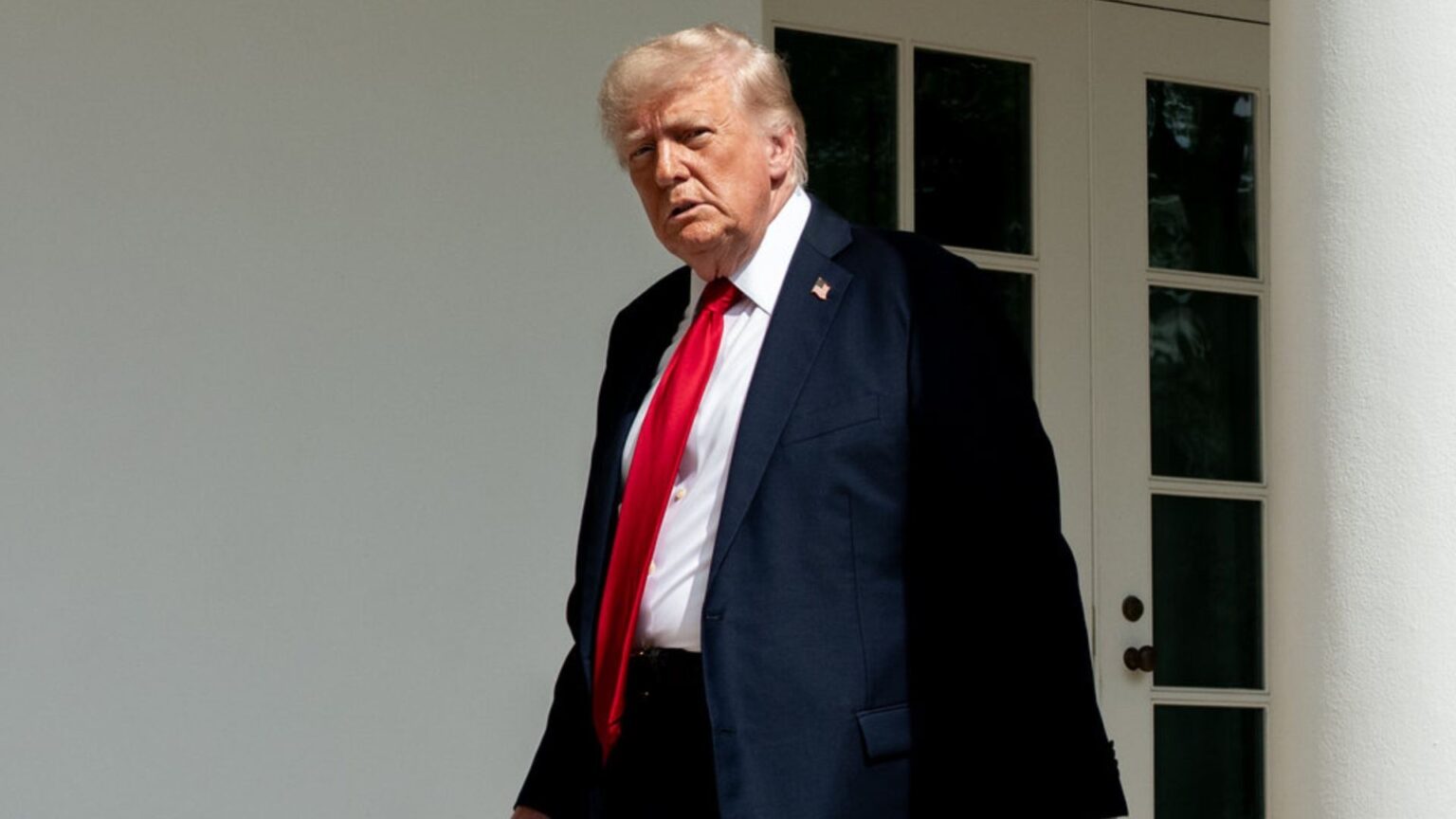 Trump: inflação está em queda nos EUA, e mercado de ações está em alta