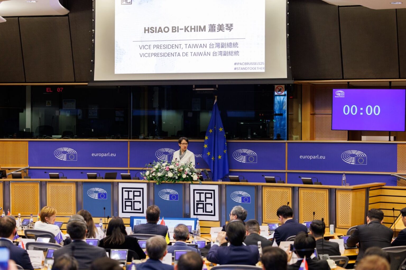Taiwan pede apoio da União Europeia em raro discurso sobre ameaças da China