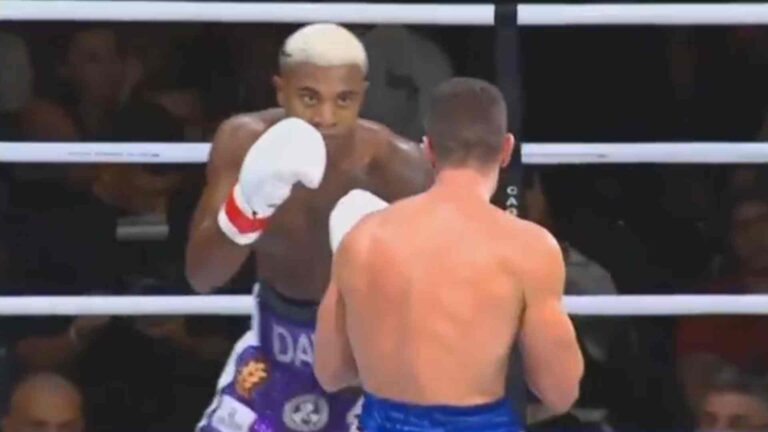 Davi Brito e Sacha Bali. (Reprodução/Combate ao Vivo)