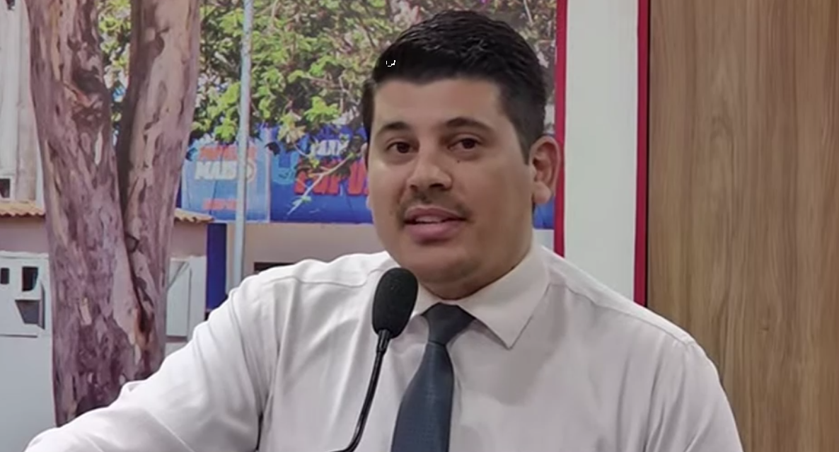 Vereador se retrata após chamar chefe de gabinete de prefeita de ...