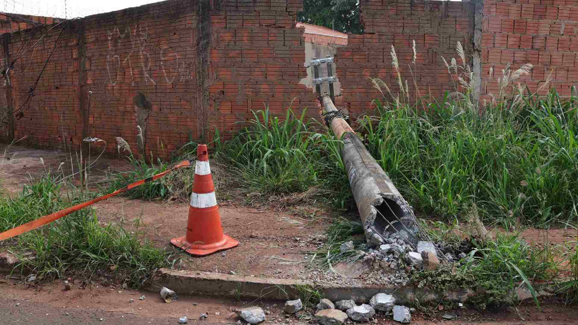 Região do Pioneiros ‘coleciona’ batidas em poste nos feriados
