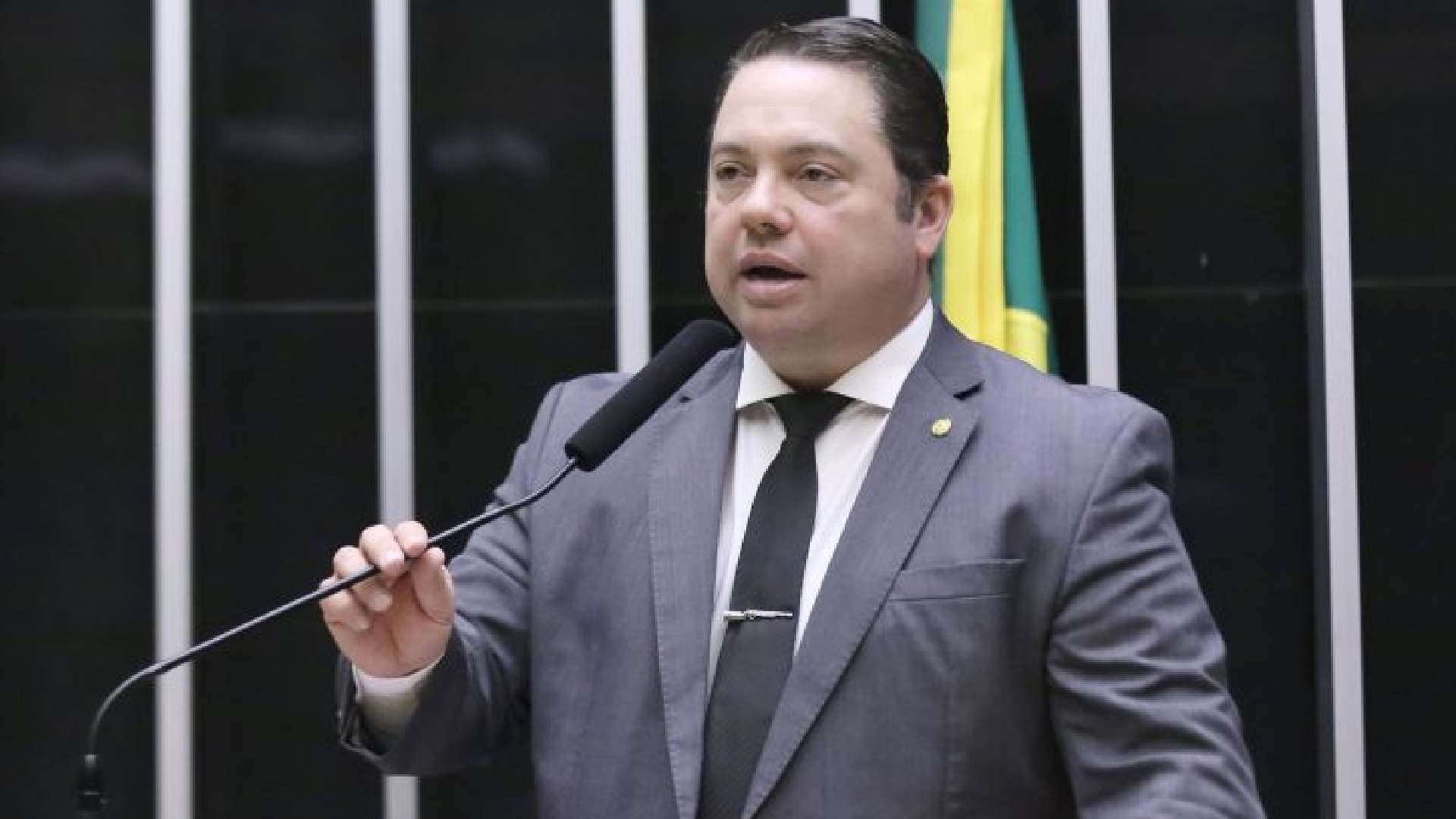 Moraes negar transferência de Bolsonaro a hospital é ‘cruel e ...