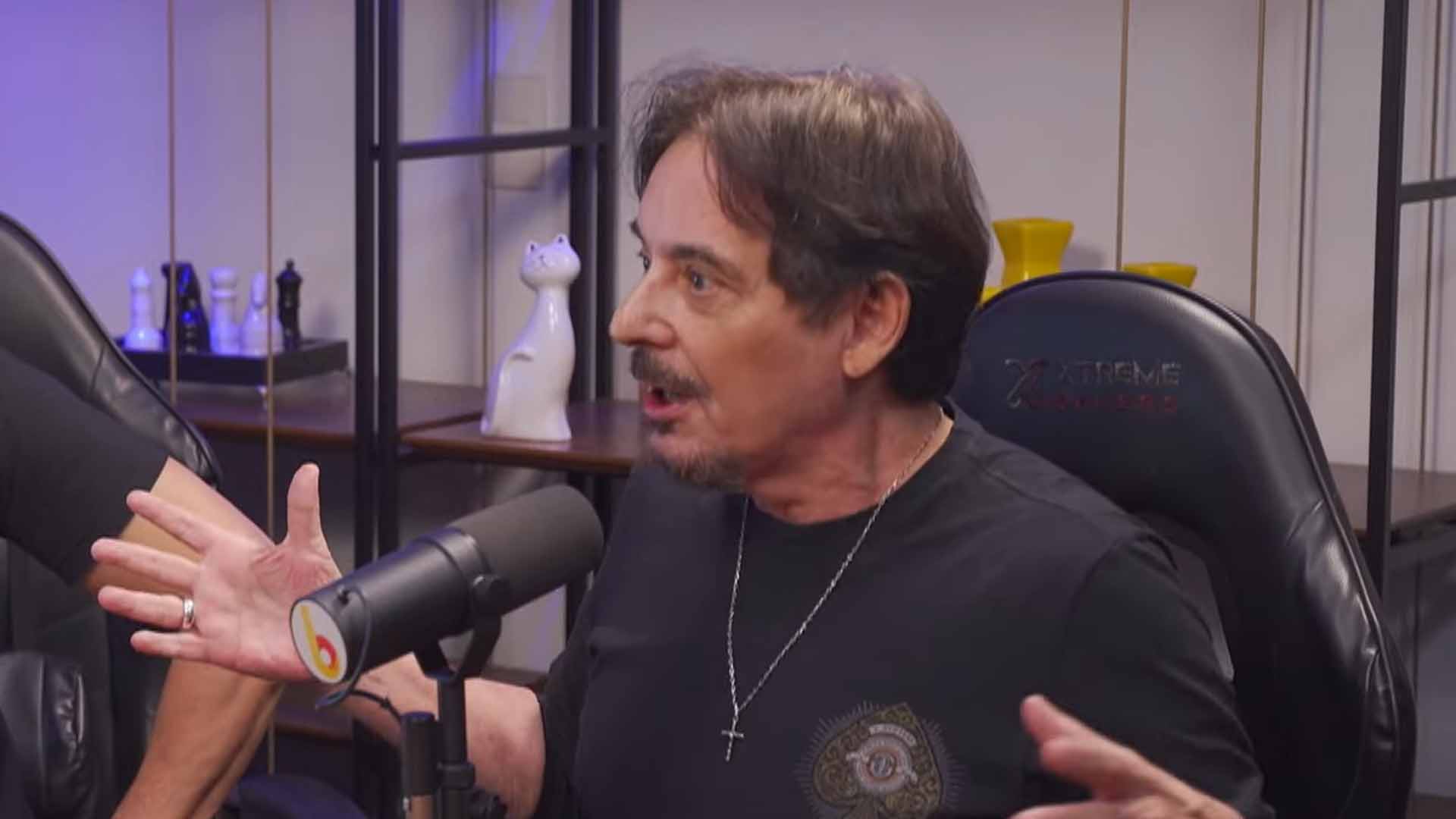 Morre Ricardo Schnetzer, dublador de Tom Cruise e Nicolas Cage, aos 72 anos